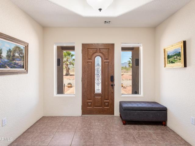 6195 s calle de la menta