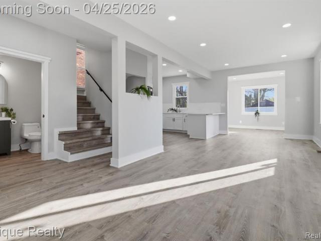 6195 16th Street