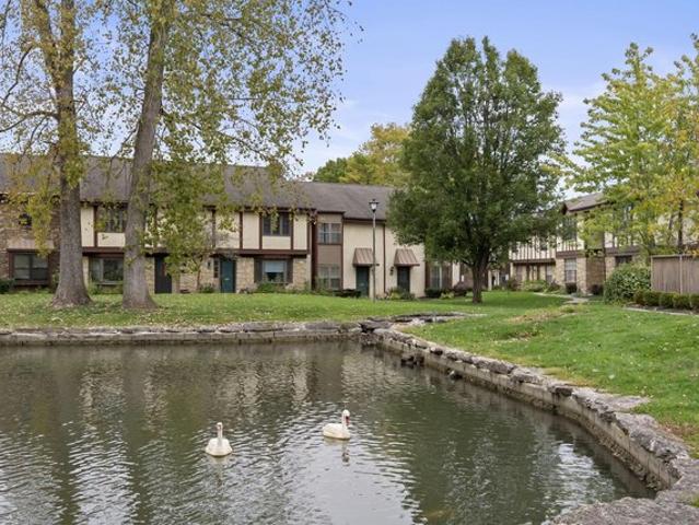 6198 Stornoway Dr S, Columbus, OH 43213