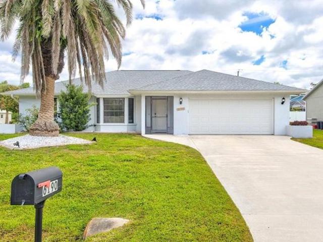 6190 Marcum St, Englewood, FL 34224