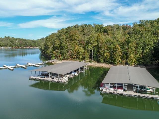 6190 Crestline Drive