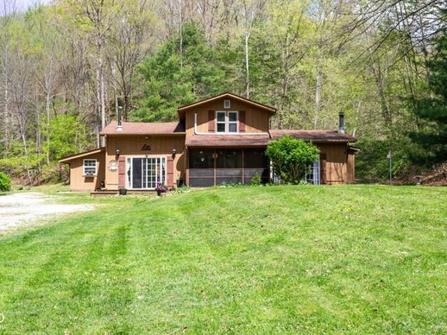 6191 Possum Trot Rd, Unionville, IN 47468