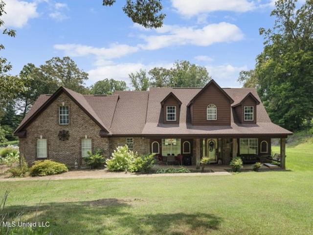 6193 Nesbit Rd, Lake Cormorant, MS 38641