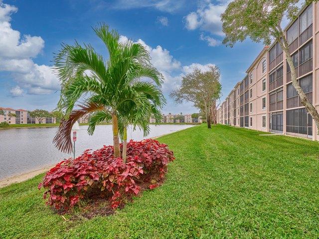 6193 Pointe Regal Cir Apt 306, Delray Beach, FL 33484
