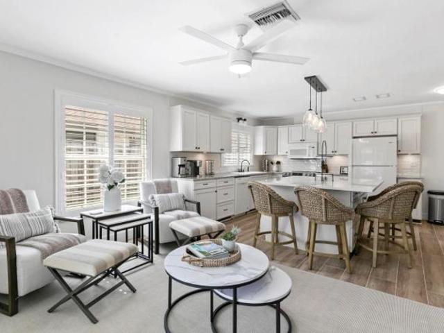 619 106th Ave N, Naples, FL 34108