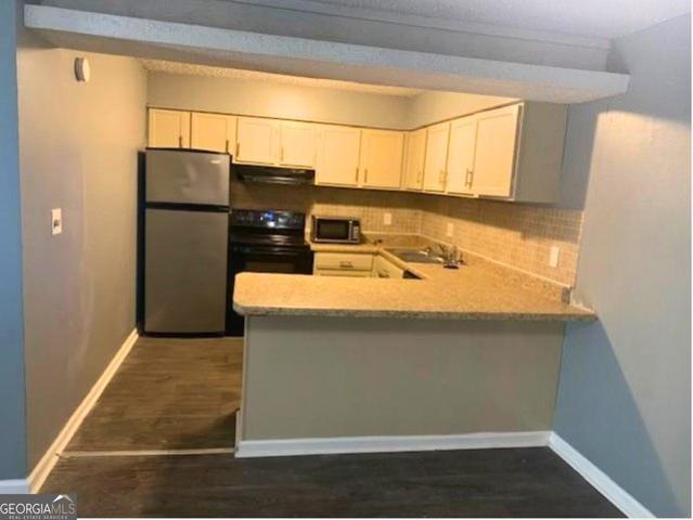 619 Camelot Dr, South Fulton, GA 30349