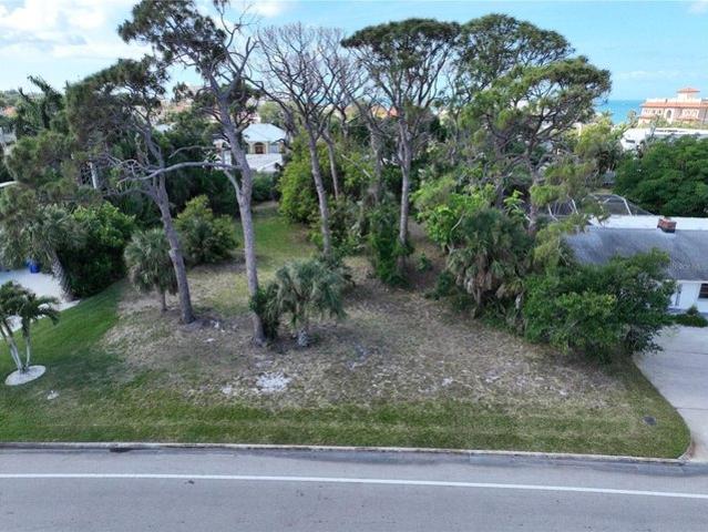 619 Alhambra Rd, Venice, FL 34285