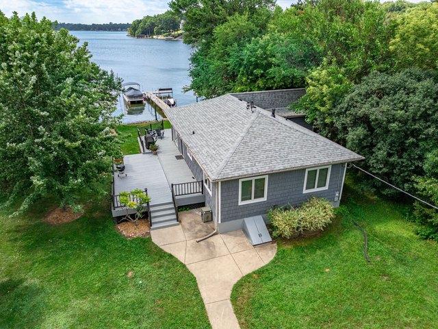 619 Bald Knob Rd, Johnsburg, IL 60051