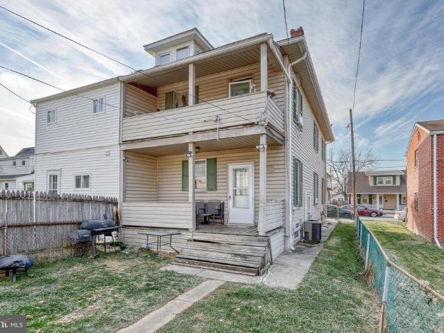 619 Dallas Street