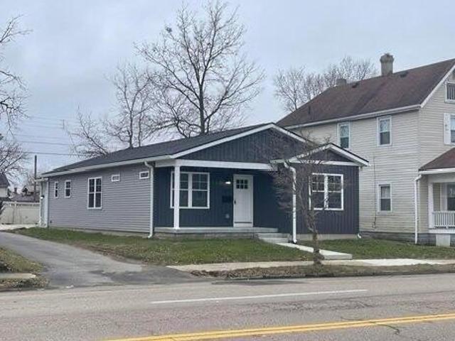 619 E Market St, Washington Court House, OH 43160