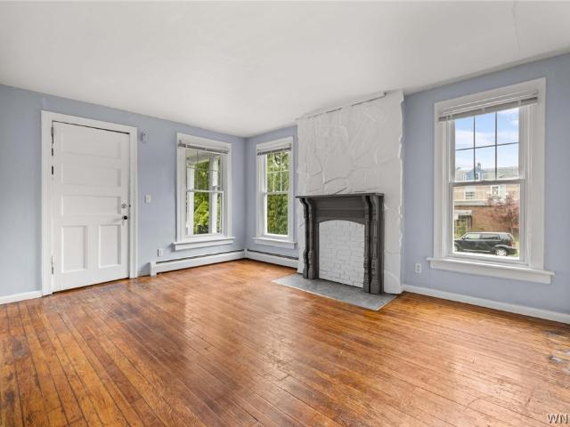 619 Elmwood Apt 2 Avenue