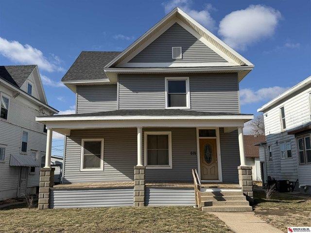 619 F St, Fairbury, NE 68352
