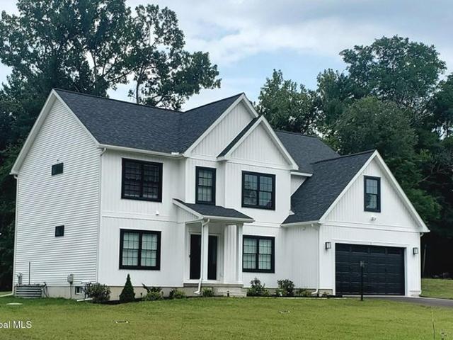 619 Kinns Rd, Clifton Park, NY 12065