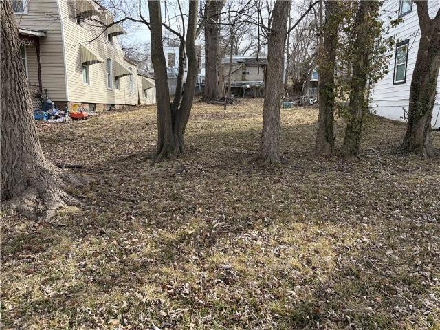 619 Oak St, Leavenworth, KS 66048 | MLS #2603