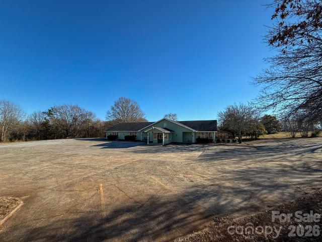 619 Oakland Road