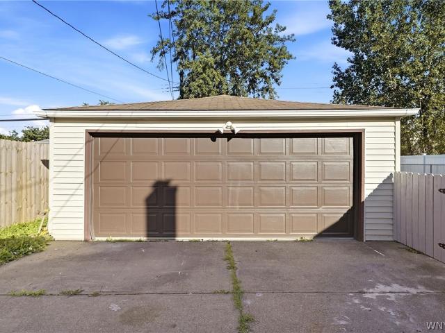 619 Loretta Street