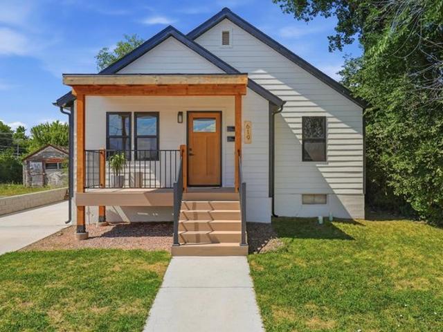 619 Lawrence St Unit 619A, Belle Fourche, SD 57717