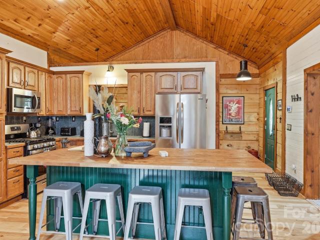 619 Leisure Ln, Burnsville, NC 28714 | MLS #4400