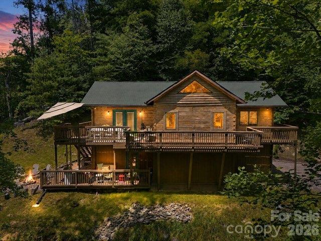 619 Leisure Ln, Burnsville, NC 28714