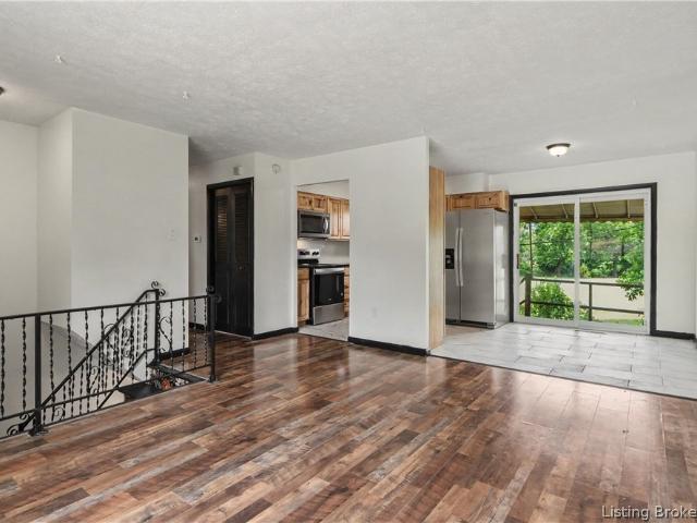 619 Mockingbird Drive