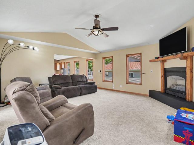 619 Middle Road