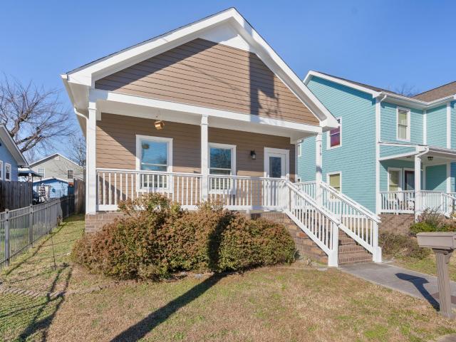 619 N Holly Street