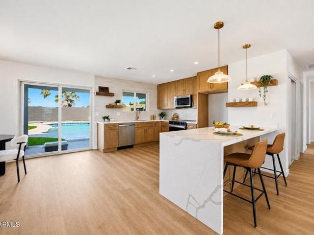 619 N Sun Meadows Ave, Chandler, AZ 85226