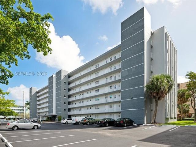 619 NE 14th Ave Apt 101, Hallandale Beach, FL 33009