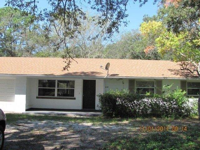 619 S 14th St, Fernandina Beach, FL 32034