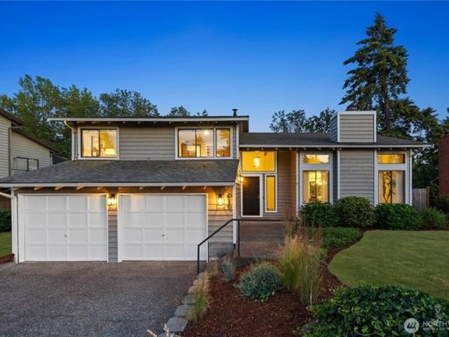 619 S 31st St, Renton, WA 98055
