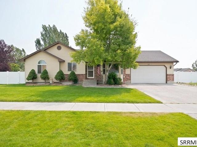 619 S Holladay Cir, Ammon, ID 83406