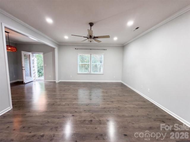 619 Samet Street