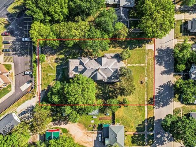 619 Santa Fe St, Augusta, KS 67010