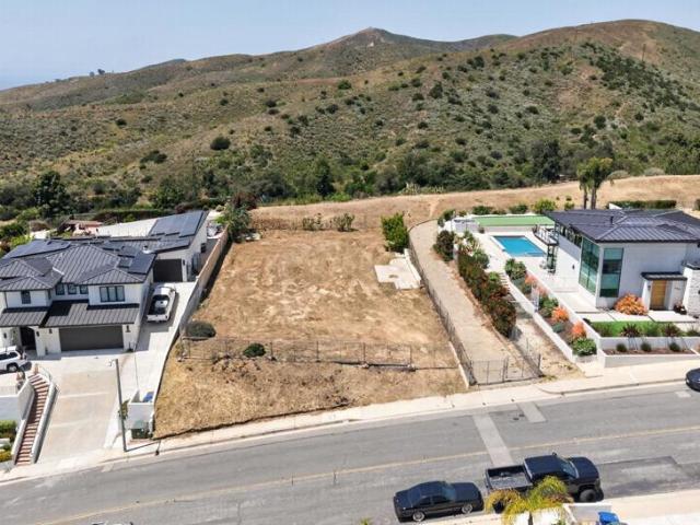619 Skyline Road