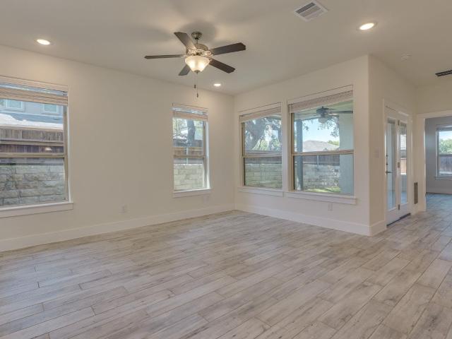 619 Parkline Dr