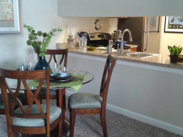 619 Plum Grove Rd 1 Bedroom Apartment for Rent at 619 Plum Grove Rd, Roselle, IL 60172