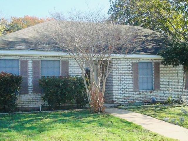 619 Richland Dr, Waco, TX 76710