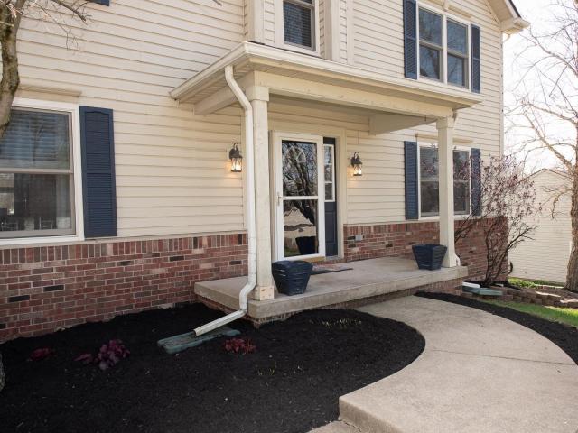 619 W Bur Oak Court