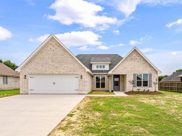 619 Walnut St, Iowa, LA 70647