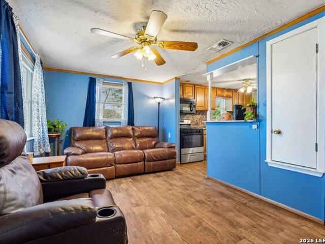 619 Webb Ave