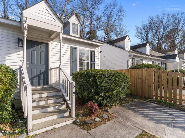 619 Varsity Dr, Wilmington, NC 28403 | MLS #100552 | Compass