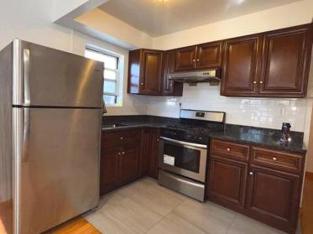 61 47 148th Pl #1st Fl, Flushing, NY 11367