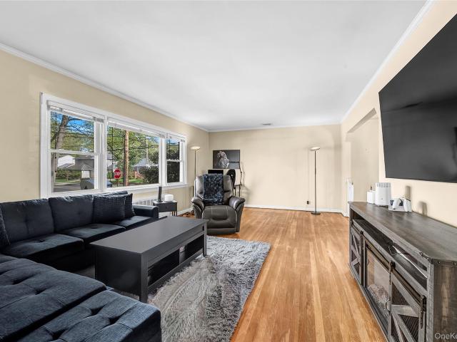 61 46 th Street