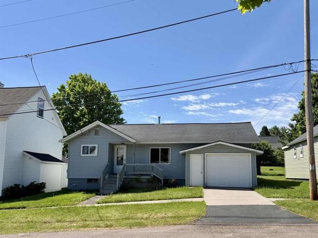 61 4th St, South Range, MI 49963