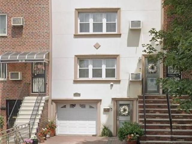 61 51 84th St, Middle Village, NY 11379