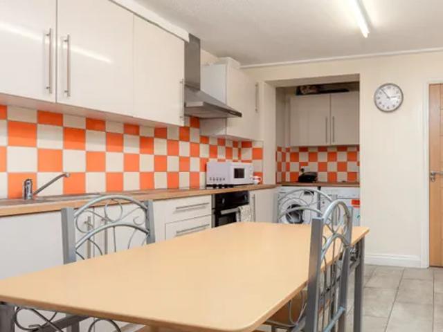 61 83 Saltwell Street, London, E14 0DY, United Kingdom | 6 bed house for rent #166562342 | Rentberry