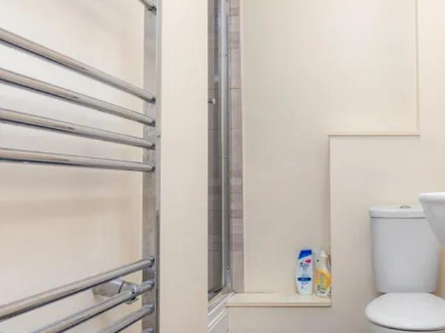 61 83 Saltwell Street, London, E14 0DY, United Kingdom | 6 bed house for rent #166629093 | Rentberry
