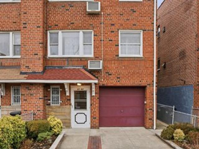 61 82 56 St, Queens, NY 11378