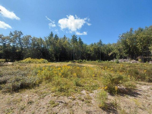 61 1 Middle Rd, Waterboro, ME 04087