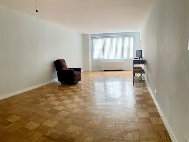 61 20 Grand Central Parkway C 500